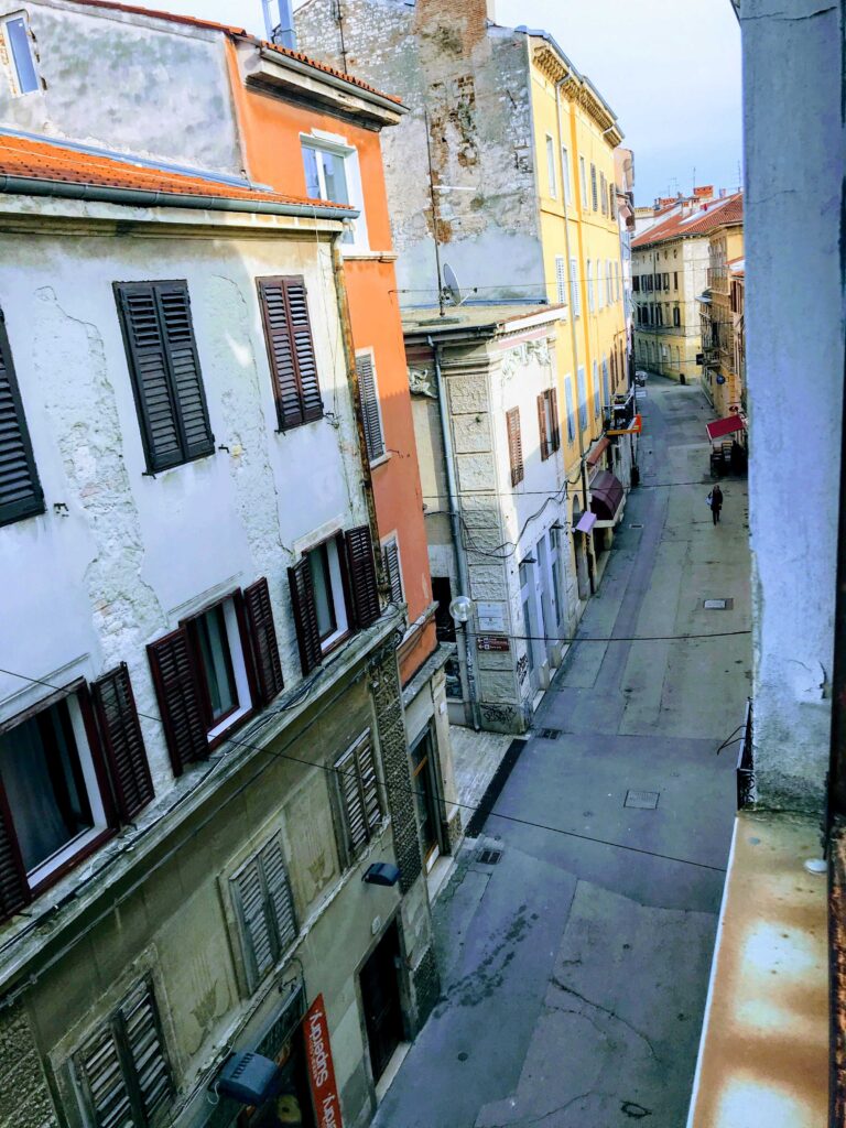 Pula Center Old Town Apartments and Rooms – Sergijevaca 16 – Pula ...